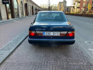 Синий Мерседес 300 1989 в Таллин, объемом двигателя 3.00 л и пробегом 310 тыс. км за 14999 €, фото 7 на AUTOMOTO.COM.LV