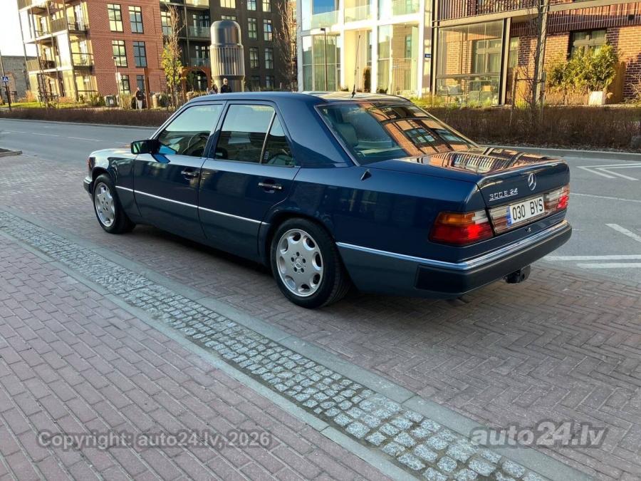 Синий Мерседес 300 1989 в Таллин, объемом двигателя 3.00 л и пробегом 310 тыс. км за 14999 €, фото 9 на AUTOMOTO.COM.LV