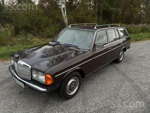 Brown Mercedes-Benz 300 1981 in Riga, with an engine capacity of 3.00 L and mileage of 471 thousand km for 6600 €, photo 3 on AUTOMOTO.COM.LV