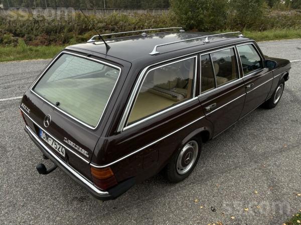 Brown Mercedes-Benz 300 1981 in Riga, with an engine capacity of 3.00 L and mileage of 471 thousand km for 6600 €, photo 7 on AUTOMOTO.COM.LV