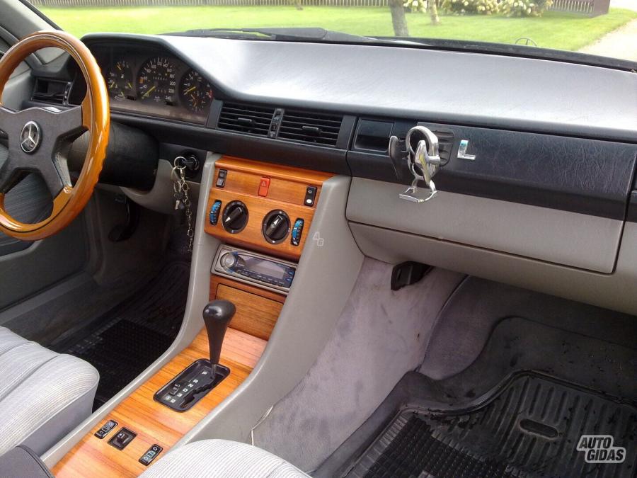 Mercedes-Benz 300 1987 Mažeikiai, ar dzinēja tilpumu 3.00 L un nobraukumu 286 tūkst. km par 5500 €, foto 12 vietnē AUTOMOTO.COM.LV