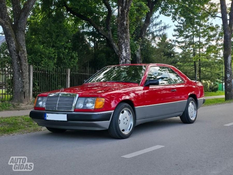 Mercedes-Benz 300 1988 in Kaunas, with an engine capacity of 3.00 L and mileage of 325 thousand km for 8500 €, photo 1 on AUTOMOTO.COM.LV