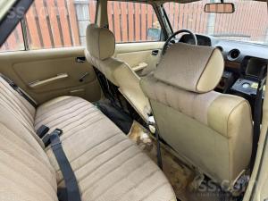 Zaļš Mercedes-Benz 300 1981 Liepāja, ar dzinēja tilpumu 3.00 L un nobraukumu 429 tūkst. km par 3000 €, foto 6 vietnē AUTOMOTO.COM.LV