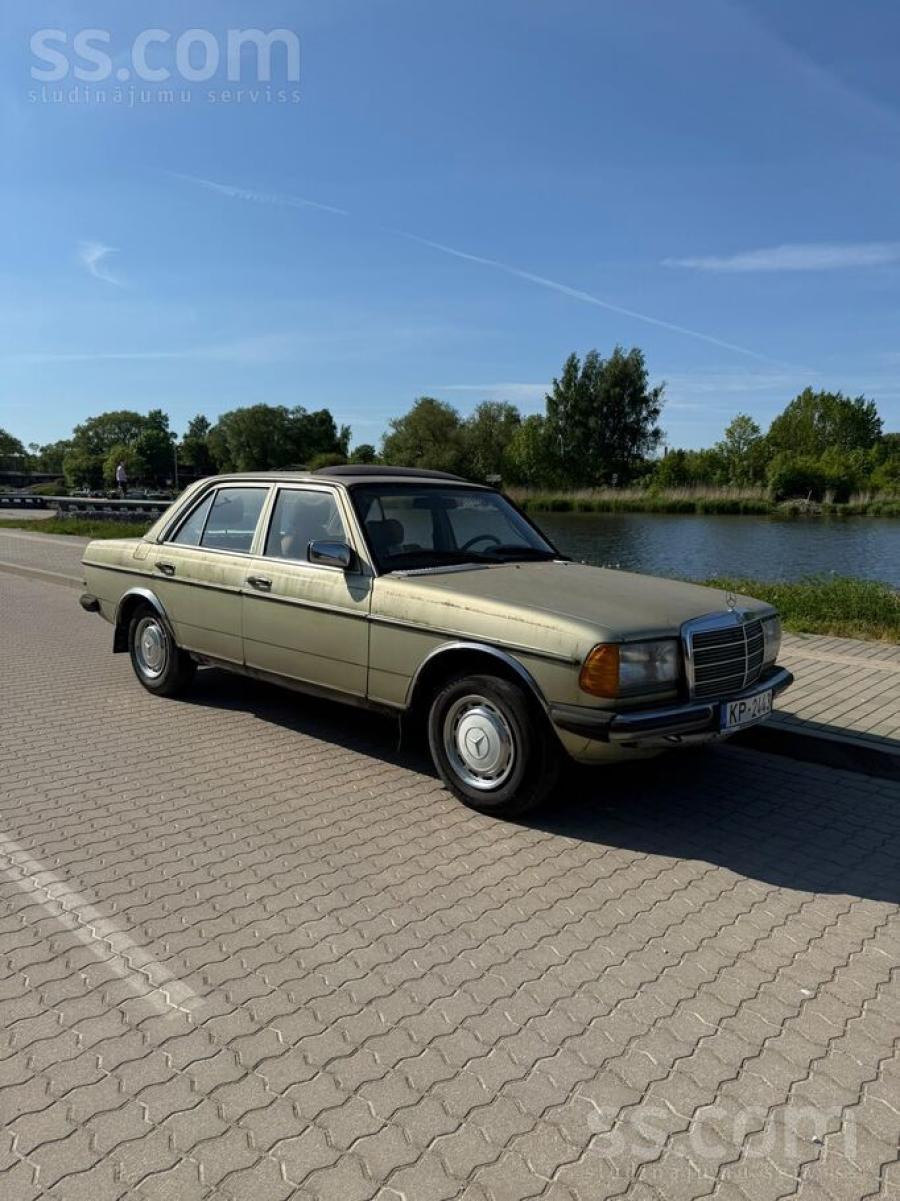 Zaļš Mercedes-Benz 300 1981 Liepāja, ar dzinēja tilpumu 3.00 L un nobraukumu 429 tūkst. km par 3000 €, foto 19 vietnē AUTOMOTO.COM.LV