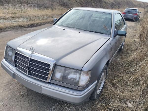 Pelēks Mercedes-Benz 300 1988 Jelgava, ar dzinēja tilpumu 3.00 L un nobraukumu 317 tūkst. km par 3200 €, foto 3 vietnē AUTOMOTO.COM.LV