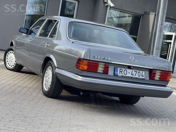 Grey Mercedes-Benz 300 1987 in Jurmala, with an engine capacity of 3.00 L and mileage of 0 thousand km for 14850 €, photo 9 on AUTOMOTO.COM.LV