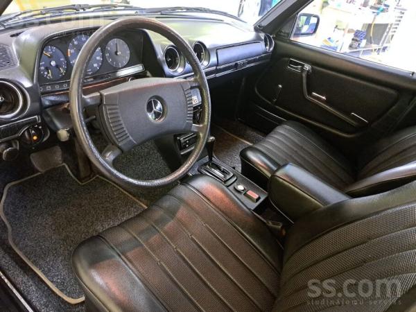Yellow Mercedes-Benz 300 1979 in Riga, with an engine capacity of 3.00 L and mileage of 54 thousand km for 15000 €, photo 3 on AUTOMOTO.COM.LV