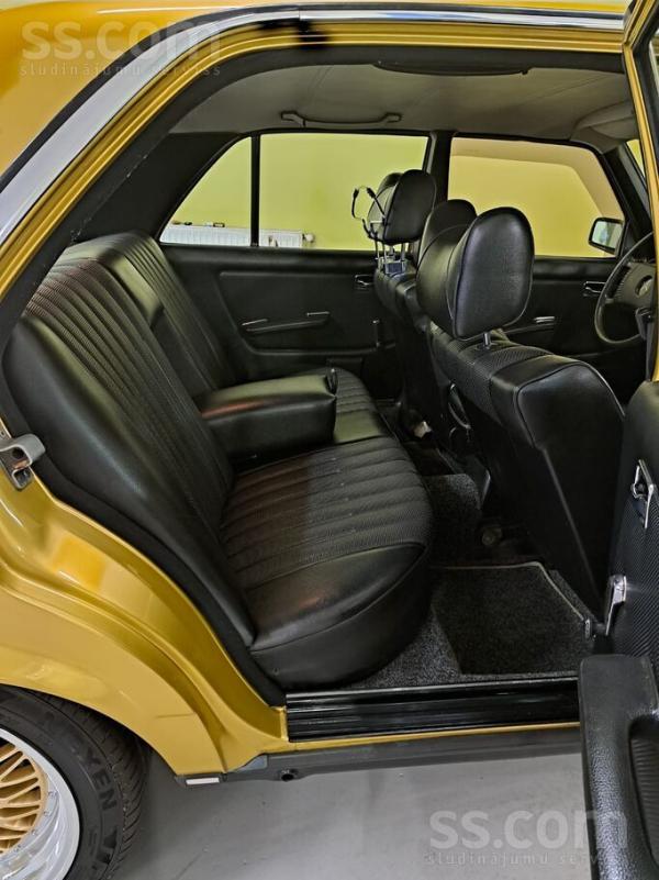 Yellow Mercedes-Benz 300 1979 in Riga, with an engine capacity of 3.00 L and mileage of 54 thousand km for 15000 €, photo 10 on AUTOMOTO.COM.LV