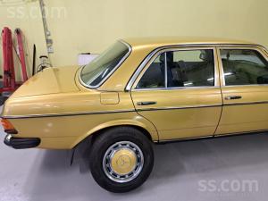 Желтый Мерседес 300 1979 в Рига, объемом двигателя 3.00 л и пробегом 54 тыс. км за 15000 €, фото 18 на AUTOMOTO.COM.LV