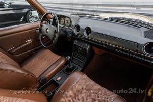 Yellow Mercedes-Benz 300 1980 in Tallinn, with an engine capacity of 3.00 L and mileage of 261 thousand km for 14500 €, photo 19 on AUTOMOTO.COM.LV