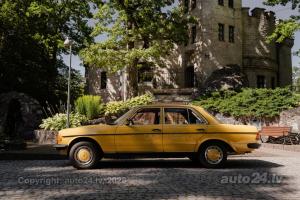 Yellow Mercedes-Benz 300 1980 in Tallinn, with an engine capacity of 3.00 L and mileage of 261 thousand km for 14500 €, photo 30 on AUTOMOTO.COM.LV