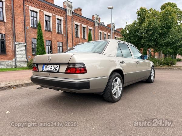 Dzeltens Mercedes-Benz 300 1993 Tallina, ar dzinēja tilpumu 3.00 L un nobraukumu 255 tūkst. km par 9500 €, foto 4 vietnē AUTOMOTO.COM.LV