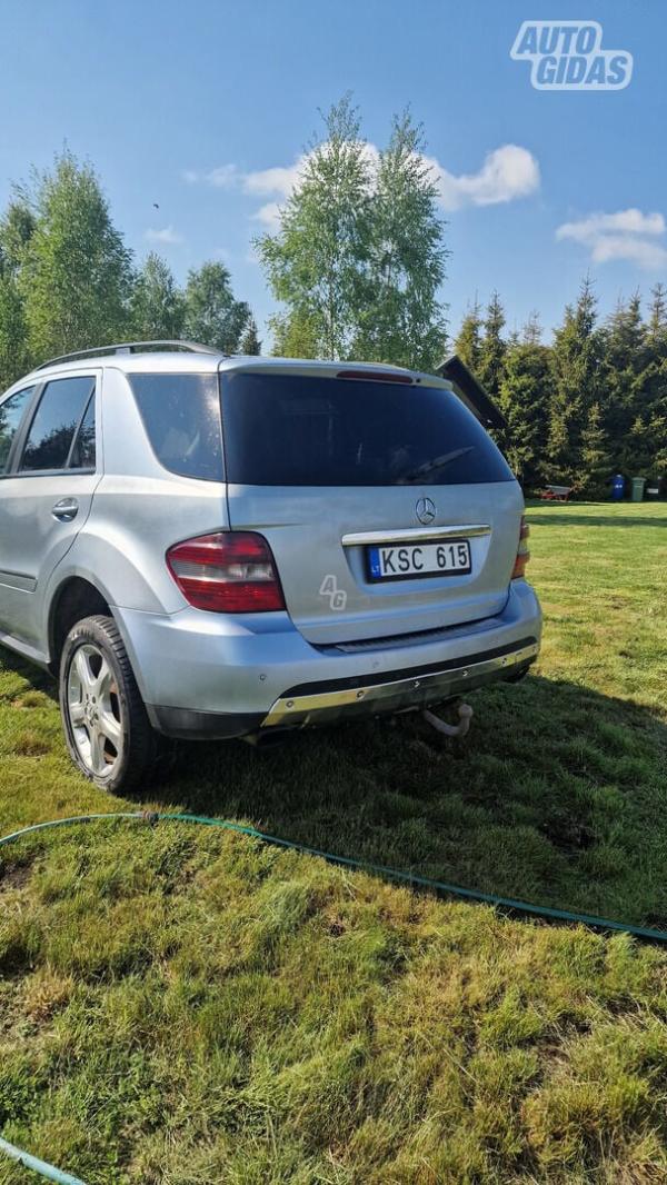 Mercedes-Benz 320 2008 in Vilnius, with an engine capacity of 3.00 L and mileage of 344 thousand km for 3500 €, photo 2 on AUTOMOTO.COM.LV
