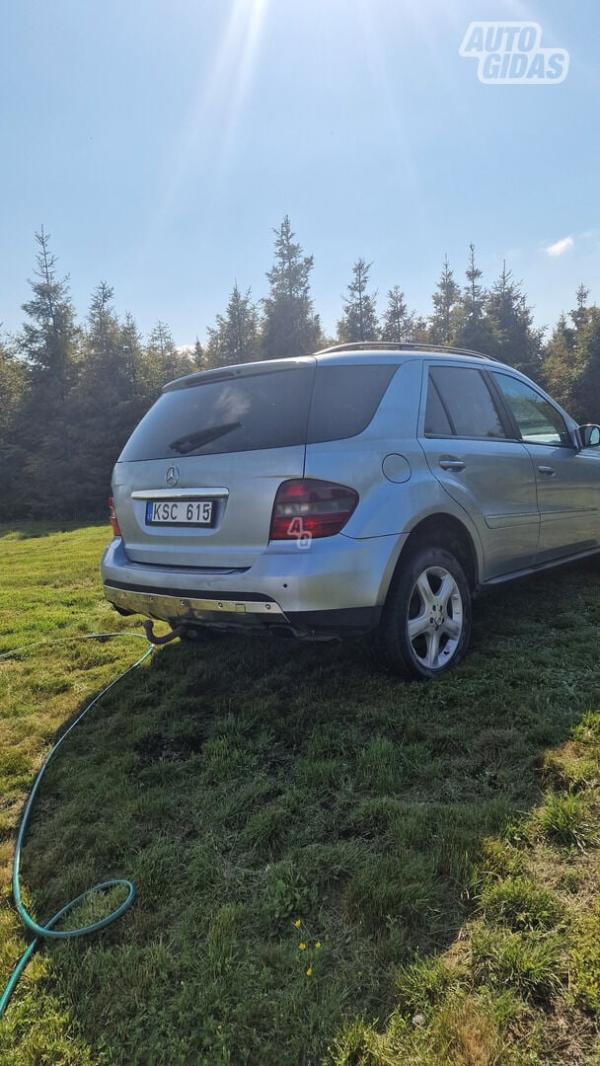 Mercedes-Benz 320 2008 in Vilnius, with an engine capacity of 3.00 L and mileage of 344 thousand km for 3500 €, photo 4 on AUTOMOTO.COM.LV