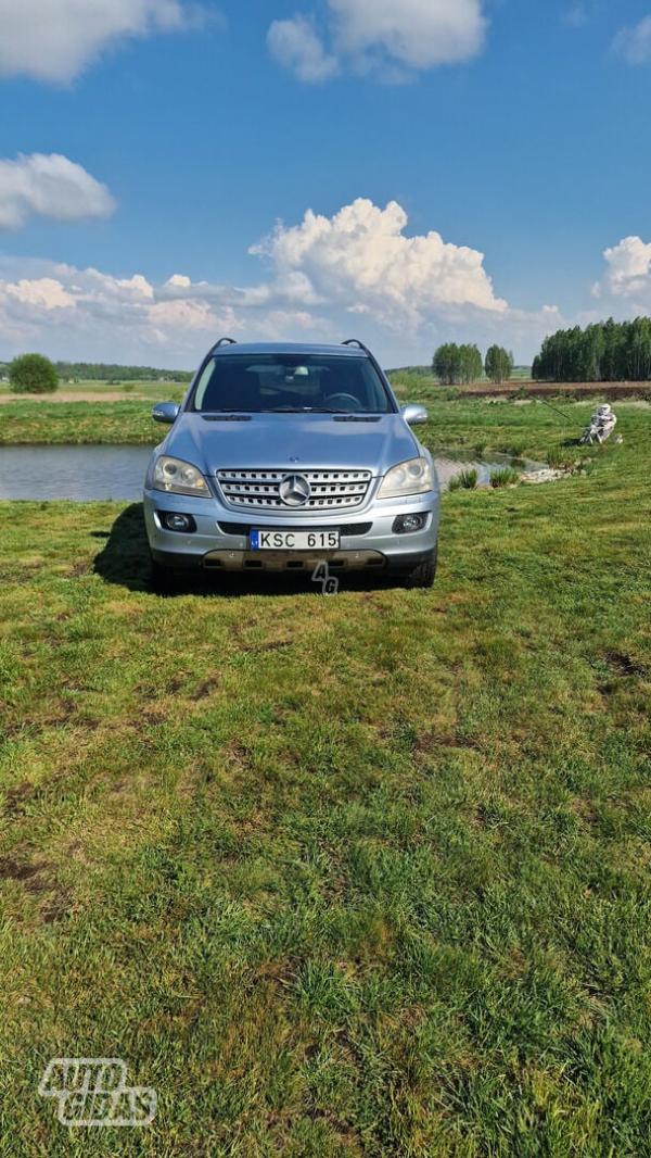 Mercedes-Benz 320 2008 in Vilnius, with an engine capacity of 3.00 L and mileage of 344 thousand km for 3500 €, photo 6 on AUTOMOTO.COM.LV
