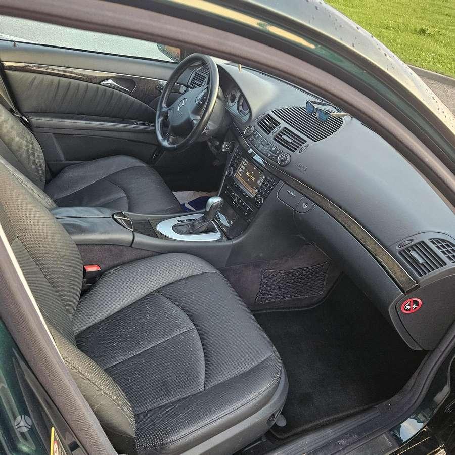 Green Mercedes-Benz 320 2003 in Kaunas, with an engine capacity of 3.22 L and mileage of 320 thousand km for 3600 €, photo 8 on AUTOMOTO.COM.LV