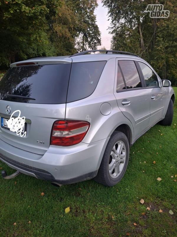 Pelēks Mercedes-Benz 320 2021 Šauļi, ar dzinēja tilpumu 3.00 L un nobraukumu 300 tūkst. km par 3500 €, foto 3 vietnē AUTOMOTO.COM.LV