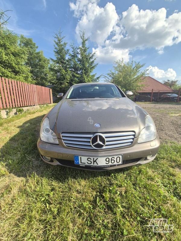 Мерседес 320 2005 в Вильнюс, объемом двигателя 3.00 л и пробегом 330 тыс. км за 3600 €, фото 1 на AUTOMOTO.COM.LV