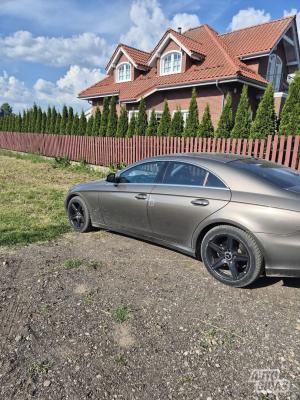Mercedes-Benz 320 2005 in Vilnius, with an engine capacity of 3.00 L and mileage of 330 thousand km for 3600 €, photo 6 on AUTOMOTO.COM.LV