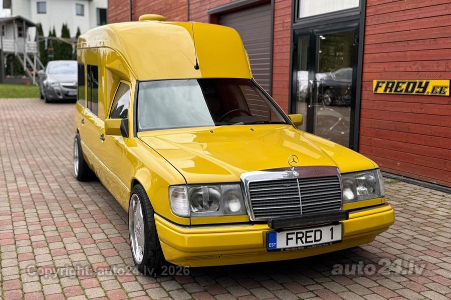 Yellow Mercedes-Benz 320 1991 in Tallinn, with an engine capacity of 3.20 L and mileage of 141 thousand km for 15000 €, photo 4 on AUTOMOTO.COM.LV