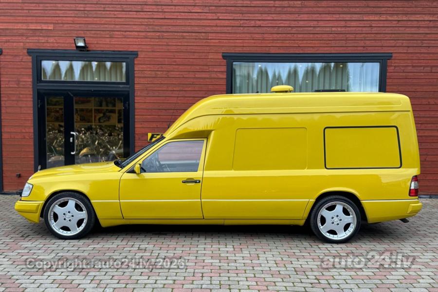 Yellow Mercedes-Benz 320 1991 in Tallinn, with an engine capacity of 3.20 L and mileage of 141 thousand km for 15000 €, photo 18 on AUTOMOTO.COM.LV