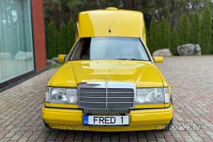 Yellow Mercedes-Benz 320 1991 in Tallinn, with an engine capacity of 3.20 L and mileage of 141 thousand km for 15000 €, photo 24 on AUTOMOTO.COM.LV