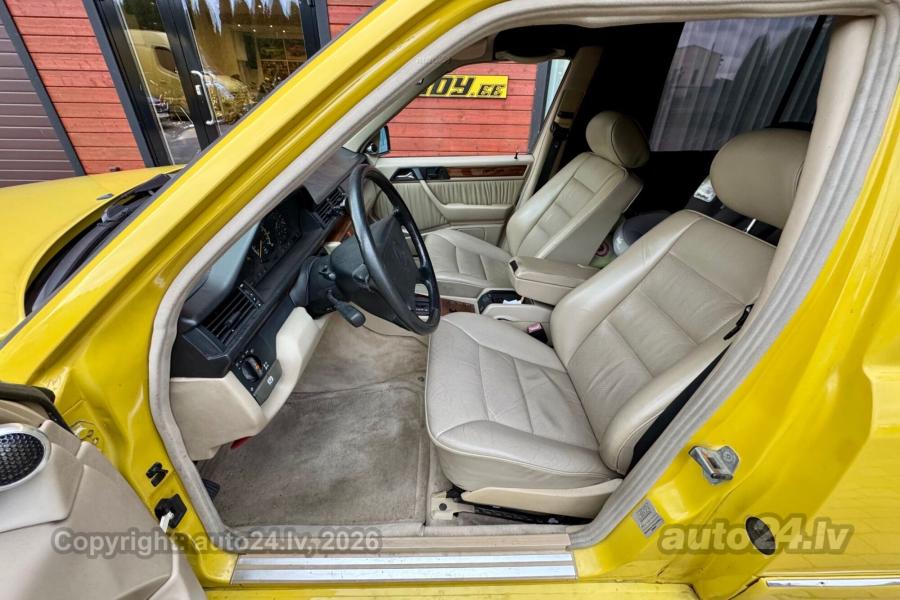 Yellow Mercedes-Benz 320 1991 in Tallinn, with an engine capacity of 3.20 L and mileage of 141 thousand km for 15000 €, photo 25 on AUTOMOTO.COM.LV