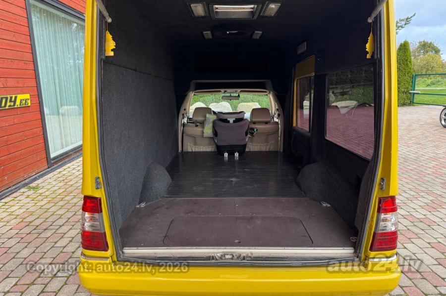 Yellow Mercedes-Benz 320 1991 in Tallinn, with an engine capacity of 3.20 L and mileage of 141 thousand km for 15000 €, photo 29 on AUTOMOTO.COM.LV