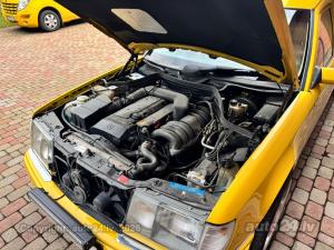 Yellow Mercedes-Benz 320 1991 in Tallinn, with an engine capacity of 3.20 L and mileage of 141 thousand km for 15000 €, photo 31 on AUTOMOTO.COM.LV