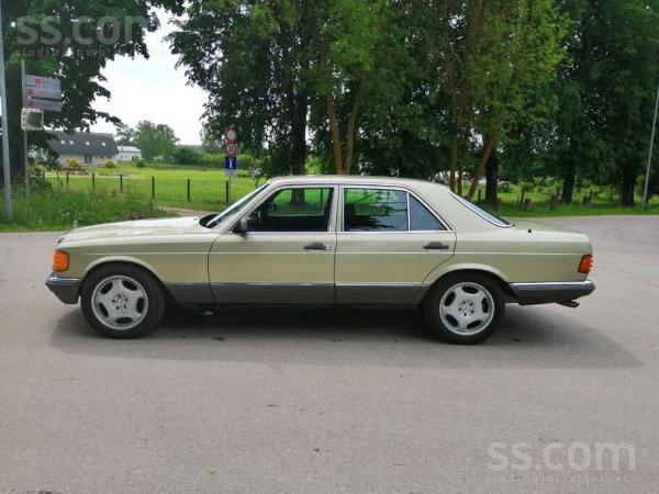 Зеленый Мерседес 380 1983 в Огре, объемом двигателя 3.80 л и пробегом 268 тыс. км за 7000 €, фото 2 на AUTOMOTO.COM.LV