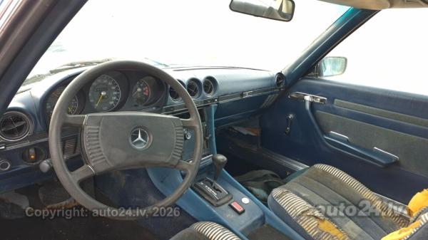 Blue Mercedes-Benz 450 1975 in Parnu, with an engine capacity of 4.50 L and mileage of 284 thousand km for 3550 €, photo 2 on AUTOMOTO.COM.LV