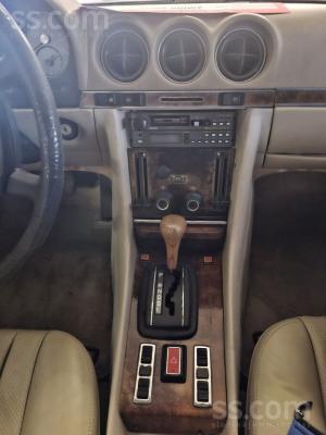 Zils Mercedes-Benz 450 1979 Talsi, ar dzinēja tilpumu 4.50 L un nobraukumu 159 tūkst. km par 25000 €, foto 11 vietnē AUTOMOTO.COM.LV