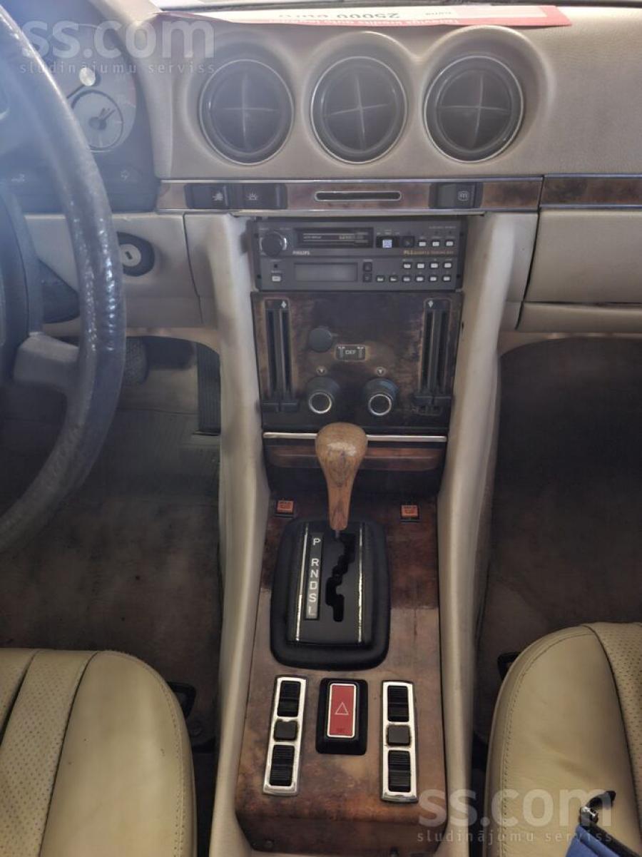 Zils Mercedes-Benz 450 1979 Talsi, ar dzinēja tilpumu 4.50 L un nobraukumu 159 tūkst. km par 25000 €, foto 11 vietnē AUTOMOTO.COM.LV
