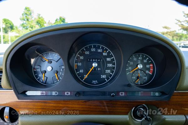 Зеленый Мерседес 450 1978 в Таллин, объемом двигателя 4.50 л и пробегом 0 тыс. км за 32500 €, фото 9 на AUTOMOTO.COM.LV