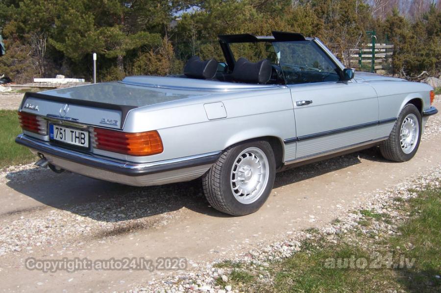 Pelēks Mercedes-Benz 450 1974 Tallina, ar dzinēja tilpumu 4.50 L un nobraukumu 103 tūkst. km par 20000 €, foto 7 vietnē AUTOMOTO.COM.LV
