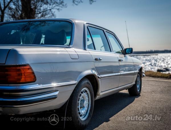 Pelēks Mercedes-Benz 450 1974 Tallina, ar dzinēja tilpumu 4.50 L un nobraukumu 232 tūkst. km par 13999 €, foto 7 vietnē AUTOMOTO.COM.LV