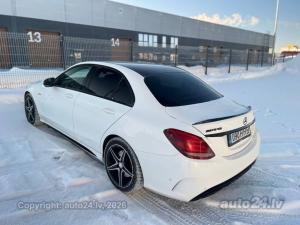 White Mercedes-Benz 450 2015 in Tallinn, with an engine capacity of 3.00 L and mileage of 185 thousand km for 25990 €, photo 4 on AUTOMOTO.COM.LV