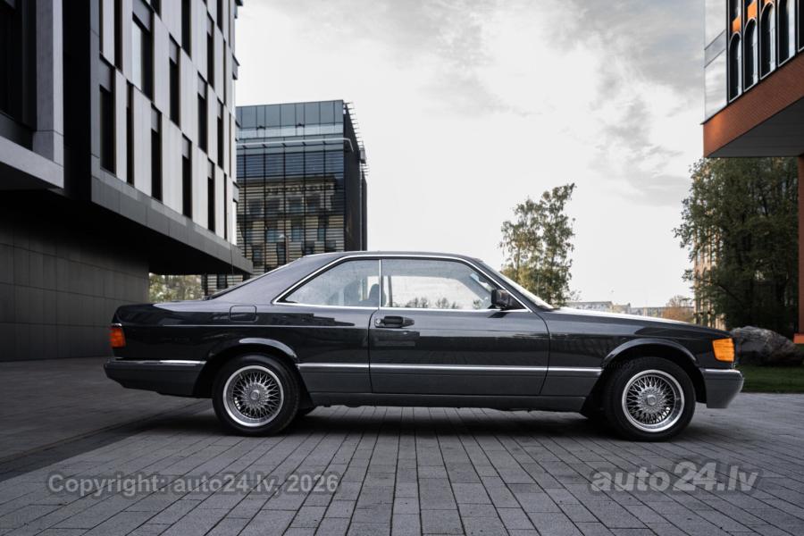 Melns Mercedes-Benz 500 1987 Tallina, ar dzinēja tilpumu 4.90 L un nobraukumu 174 tūkst. km par 29000 €, foto 4 vietnē AUTOMOTO.COM.LV