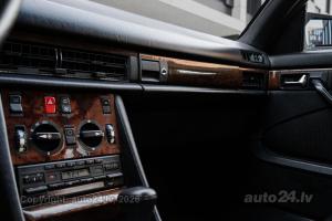 Melns Mercedes-Benz 500 1987 Tallina, ar dzinēja tilpumu 4.90 L un nobraukumu 174 tūkst. km par 29000 €, foto 20 vietnē AUTOMOTO.COM.LV