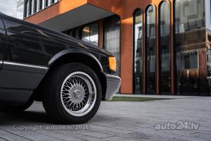 Melns Mercedes-Benz 500 1987 Tallina, ar dzinēja tilpumu 4.90 L un nobraukumu 174 tūkst. km par 29000 €, foto 22 vietnē AUTOMOTO.COM.LV
