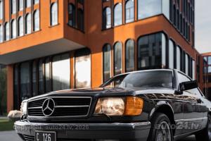 Melns Mercedes-Benz 500 1987 Tallina, ar dzinēja tilpumu 4.90 L un nobraukumu 174 tūkst. km par 29000 €, foto 26 vietnē AUTOMOTO.COM.LV