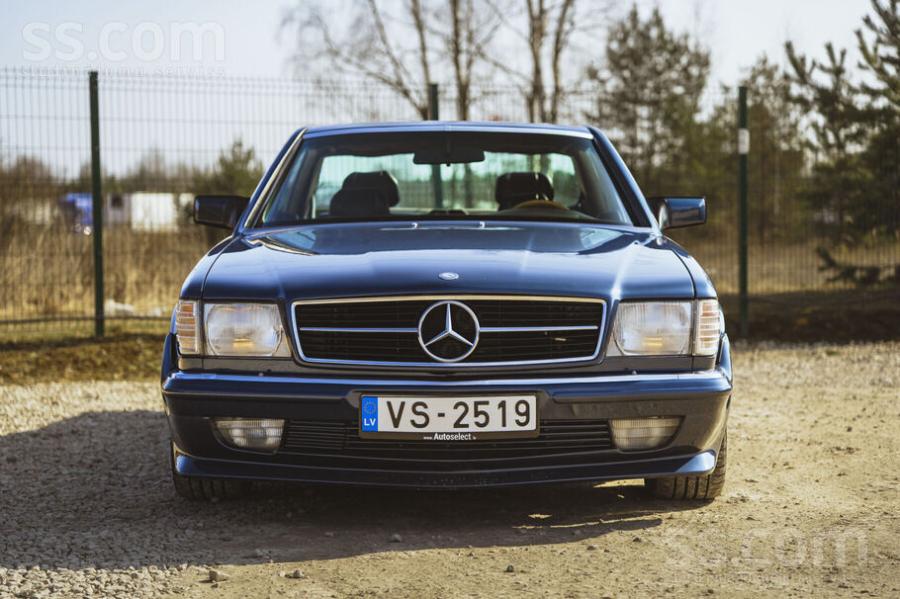 Blue Mercedes-Benz 500 1983 in Riga, with an engine capacity of 5.00 L and mileage of 0 thousand km for 21990 €, photo 4 on AUTOMOTO.COM.LV