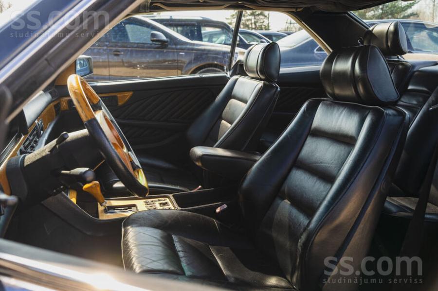 Blue Mercedes-Benz 500 1983 in Riga, with an engine capacity of 5.00 L and mileage of 0 thousand km for 21990 €, photo 19 on AUTOMOTO.COM.LV