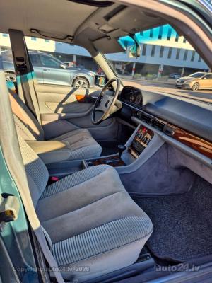 Mercedes-Benz 500 1984 Tallina, ar dzinēja tilpumu 5.00 L un nobraukumu 0 tūkst. km par 6950 €, foto 11 vietnē AUTOMOTO.COM.LV