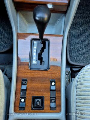 Mercedes-Benz 500 1984 Tallina, ar dzinēja tilpumu 5.00 L un nobraukumu 0 tūkst. km par 6950 €, foto 15 vietnē AUTOMOTO.COM.LV
