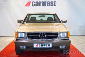 Yellow Mercedes-Benz 500 1985 in Riga, with an engine capacity of 5.00 L and mileage of 85 thousand km for 43000 €, photo 3 on AUTOMOTO.COM.LV