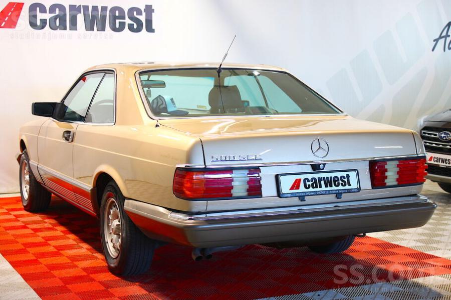 Yellow Mercedes-Benz 500 1985 in Riga, with an engine capacity of 5.00 L and mileage of 85 thousand km for 43000 €, photo 7 on AUTOMOTO.COM.LV