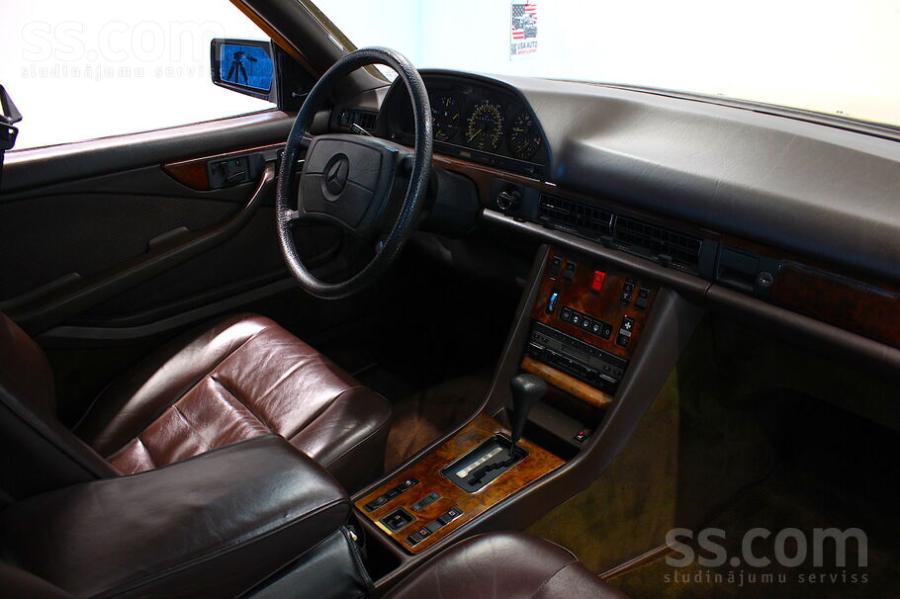 Yellow Mercedes-Benz 500 1985 in Riga, with an engine capacity of 5.00 L and mileage of 85 thousand km for 43000 €, photo 21 on AUTOMOTO.COM.LV