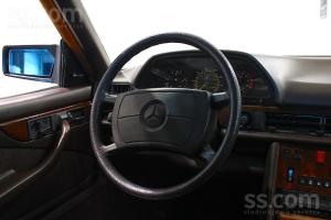 Yellow Mercedes-Benz 500 1985 in Riga, with an engine capacity of 5.00 L and mileage of 85 thousand km for 43000 €, photo 25 on AUTOMOTO.COM.LV