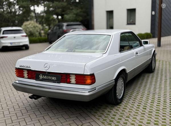 Balts Mercedes-Benz 560 1989 Kauņa, ar dzinēja tilpumu 5.55 L un nobraukumu 189 tūkst. km par 20000 €, foto 4 vietnē AUTOMOTO.COM.LV